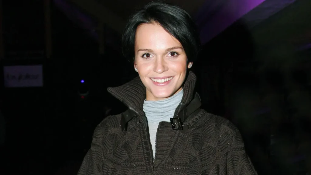 Singer Slava Reveals Bipolar Disorder Diagnosis and Opens Up About ...